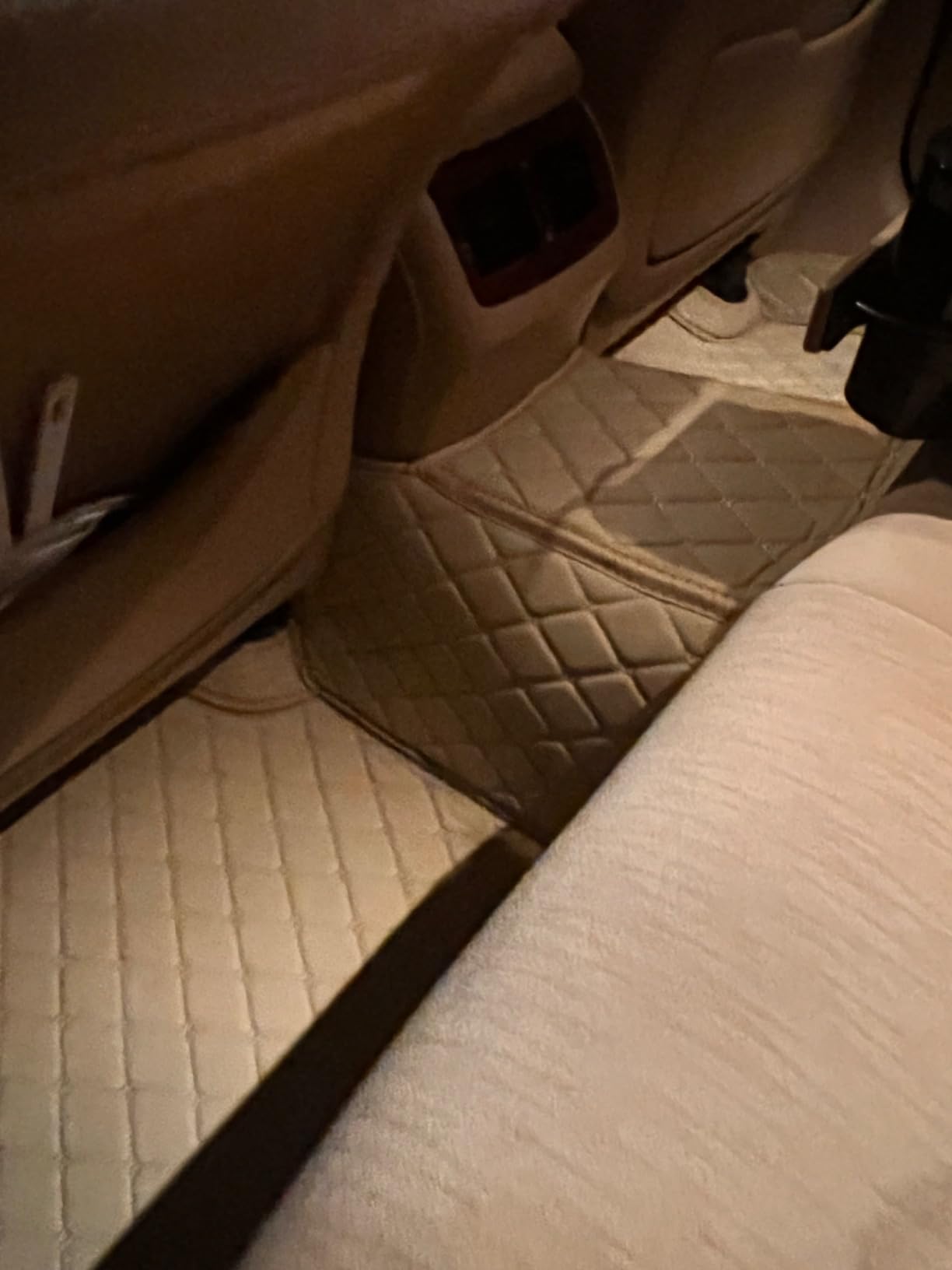 Amazon | Lacaca トヨタ クラウン 210系 2WD用 専用 3Dフロアマット トヨタ クラウン マット カーマット PUレザー素材 傷防止 防水 カー用品 取り付け簡単 ...