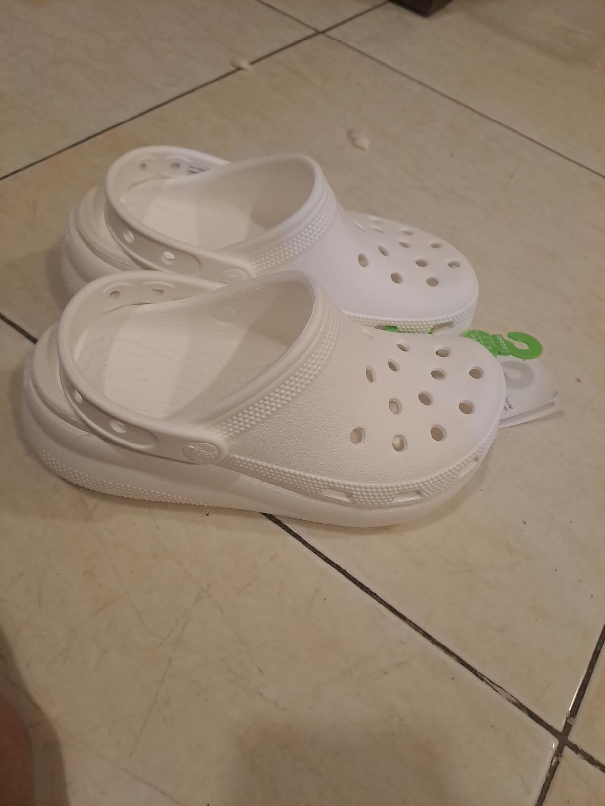 Buy Crocs Kids White Classic Clog 207708-100 (J2) at Amazon.in
