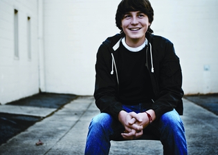 Amazon.com: Zach Hunter: books, biography, latest update