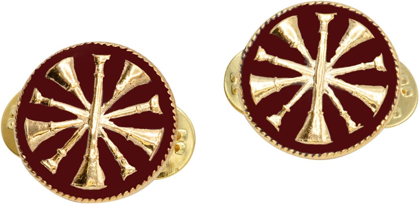 Amazon.com: Smith & Warren Red Five crossed Fire Chief Bugles On Round ...