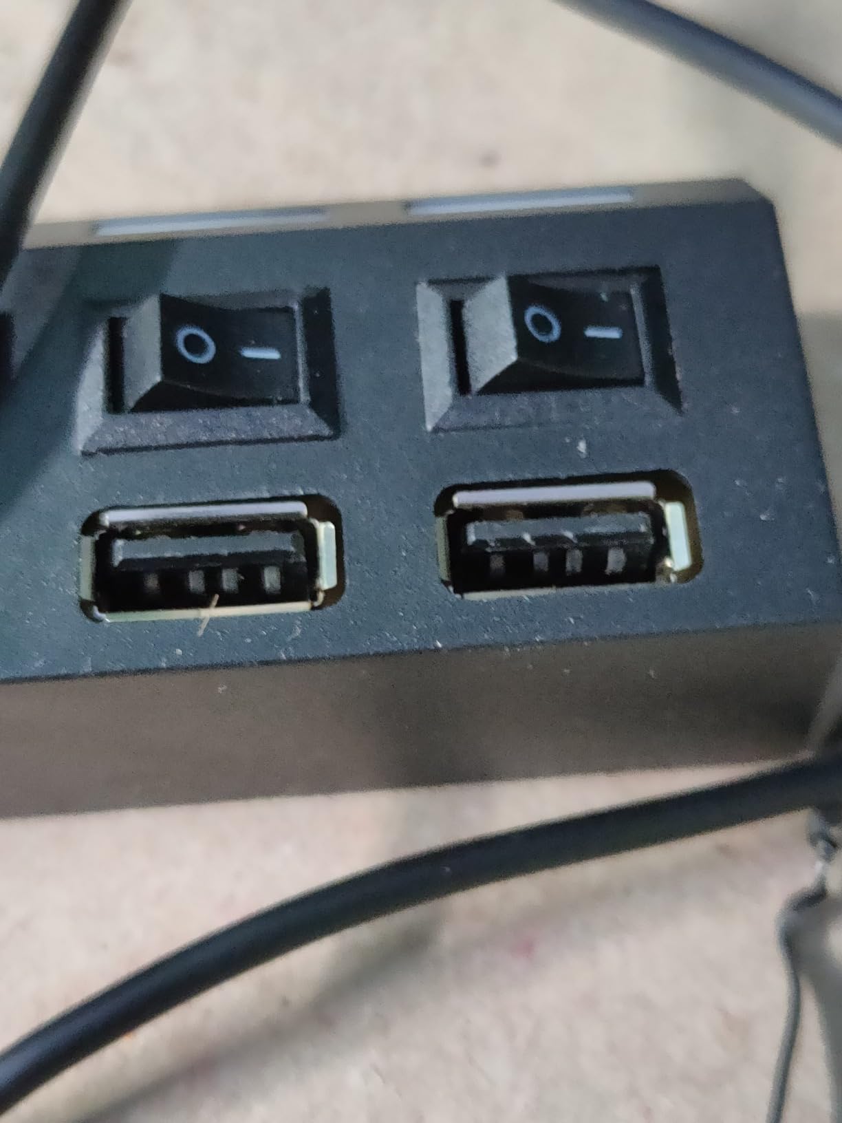 ZEBRONICS 150Hb 4 Port USB Hub with Dedicated On/Off Switch, Led ...