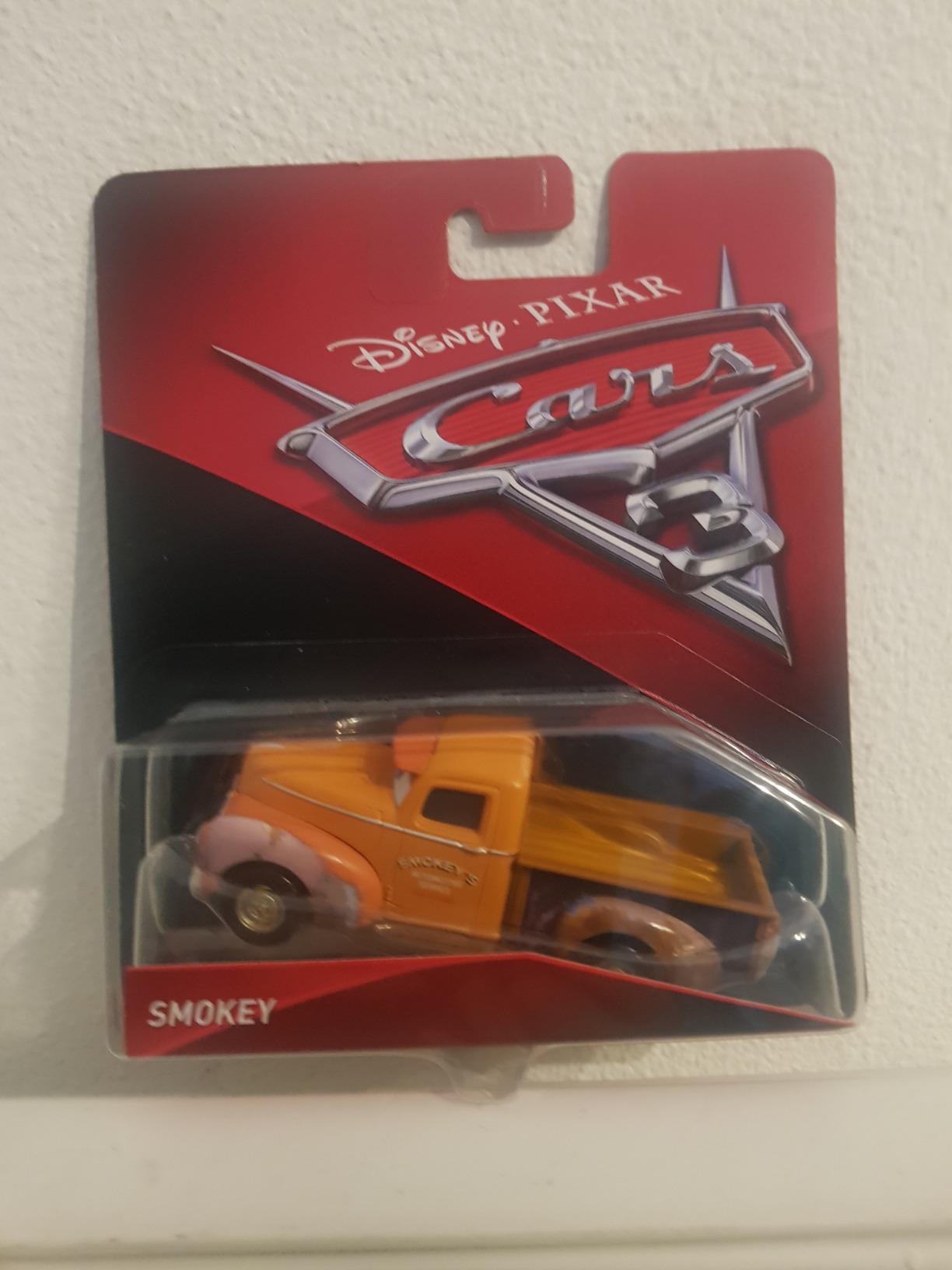 Pixar Disney Cars 3-Vehicule Smokey, DXV37 : Amazon.fr: Jeux et Jouets
