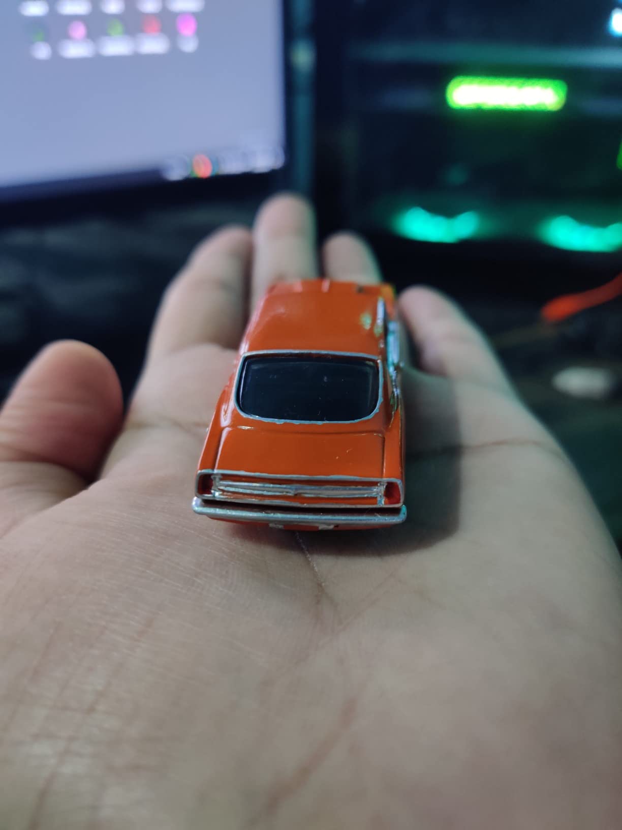 Pilot Silver color Marker Extra Fine,9000019729 : Amazon.in: Home & Kitchen