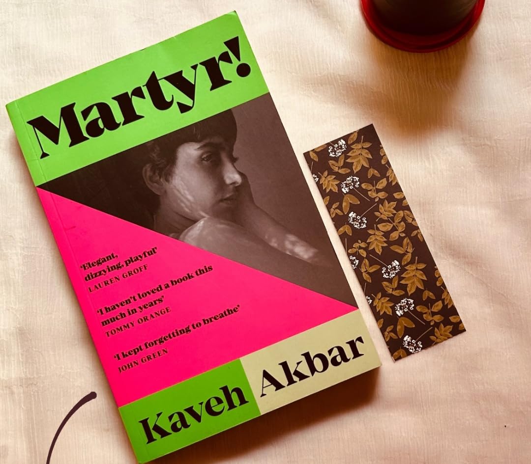 Martyr!: A Novel : Akbar, Kaveh: Amazon.in: Books