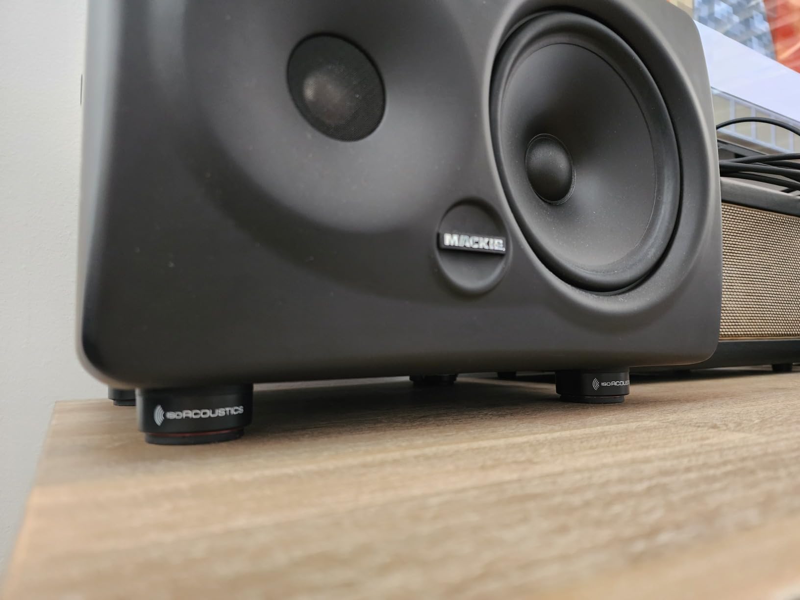 IsoAcoustics Iso-Puck Series Acoustic Isolators (Iso-Puck Mini, 6 lbs ...