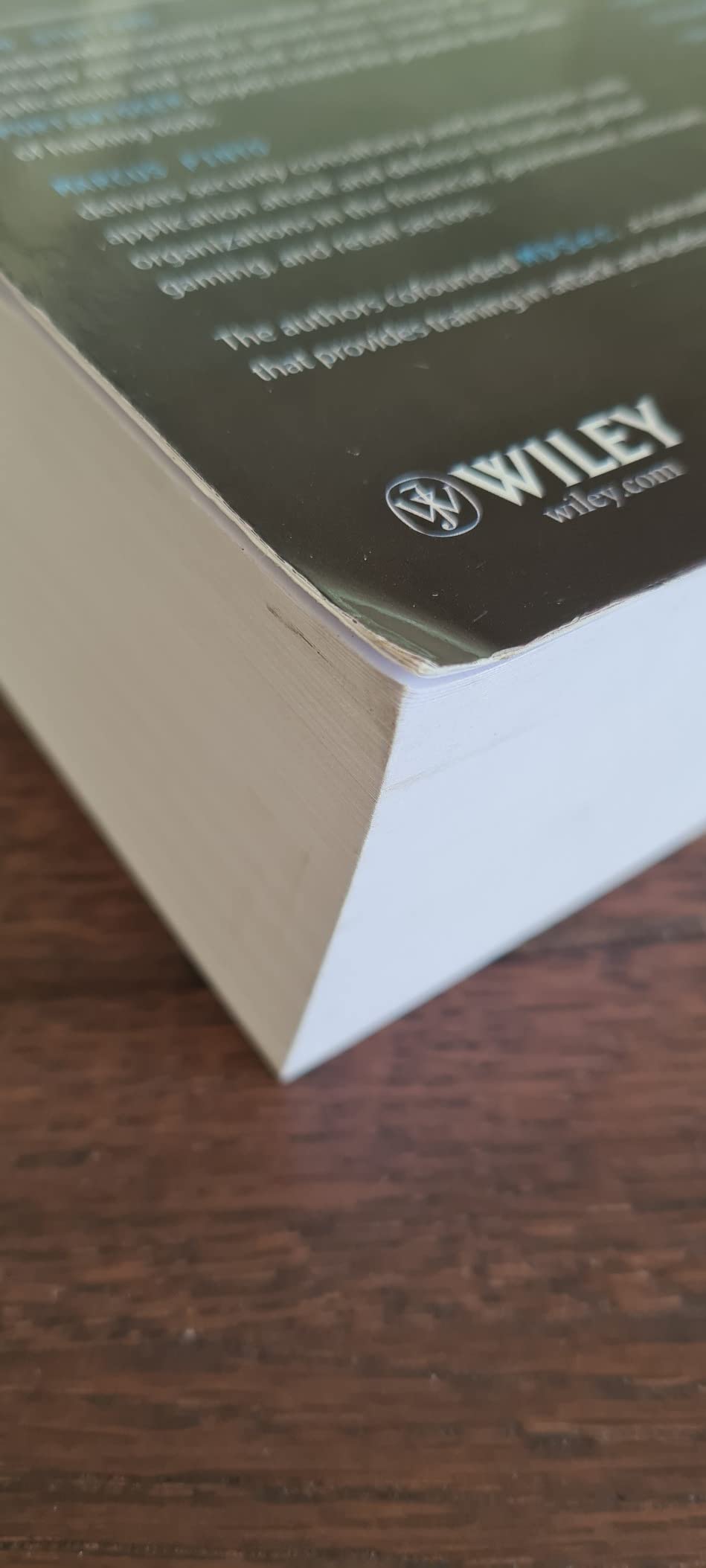 The Web Application Hacker's Handbook: Discovering and Exploiting Security Flaws : Stuttard ...