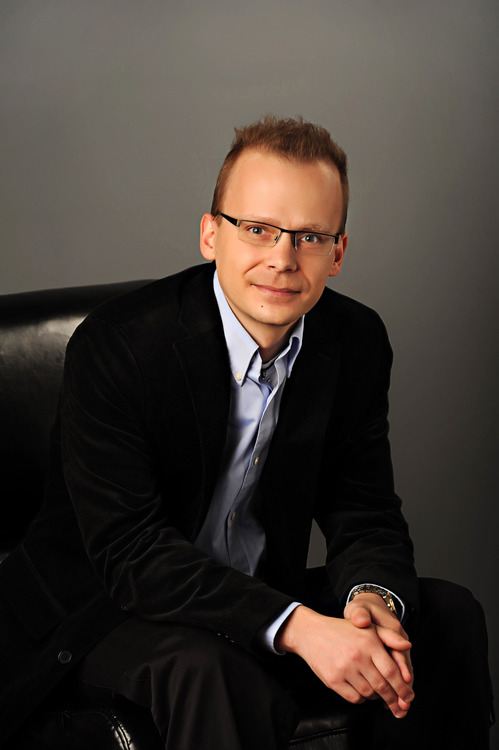 Amazon.com: Mario Hewardt: books, biography, latest update