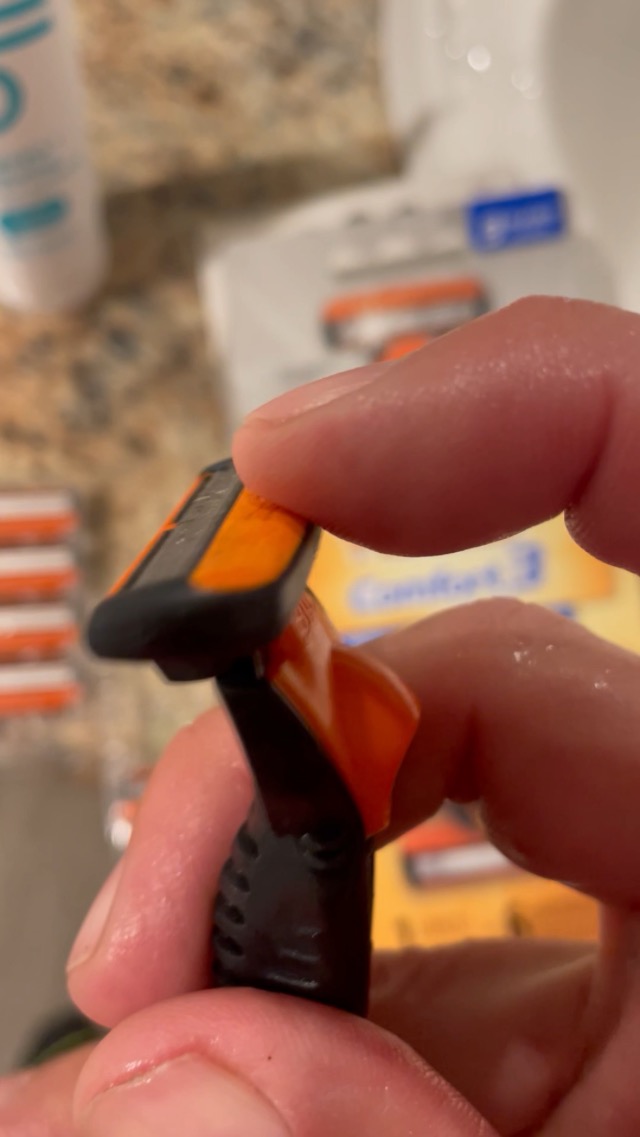 Watch My fav! Close shave over and over! Using them for years on Amazon ...