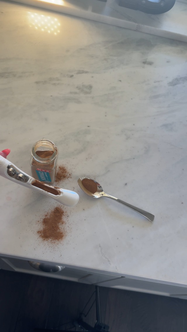 Watch How To Set Up And Use The Spice Pen on Amazon Live