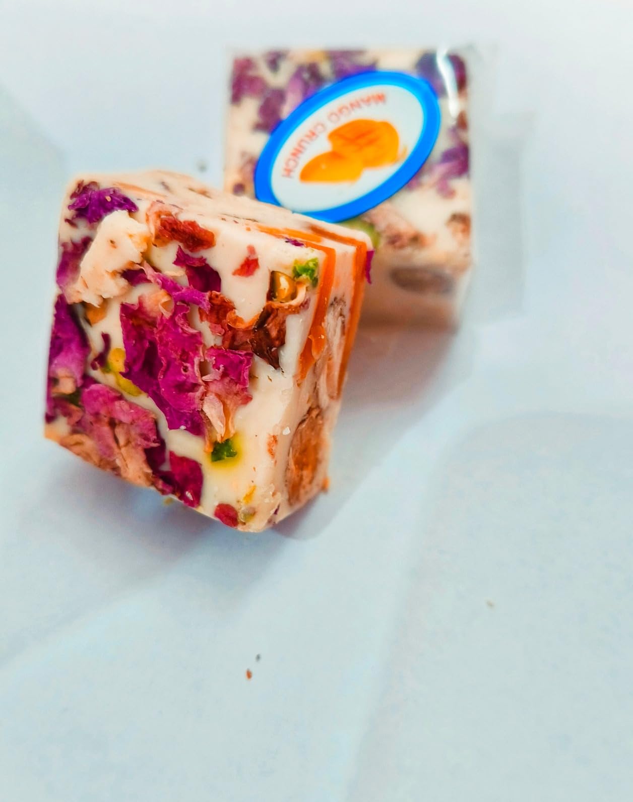 THE SWEET BLEND Dark Fantasy Crunch 10 Pieces | Premium Gift Box ...