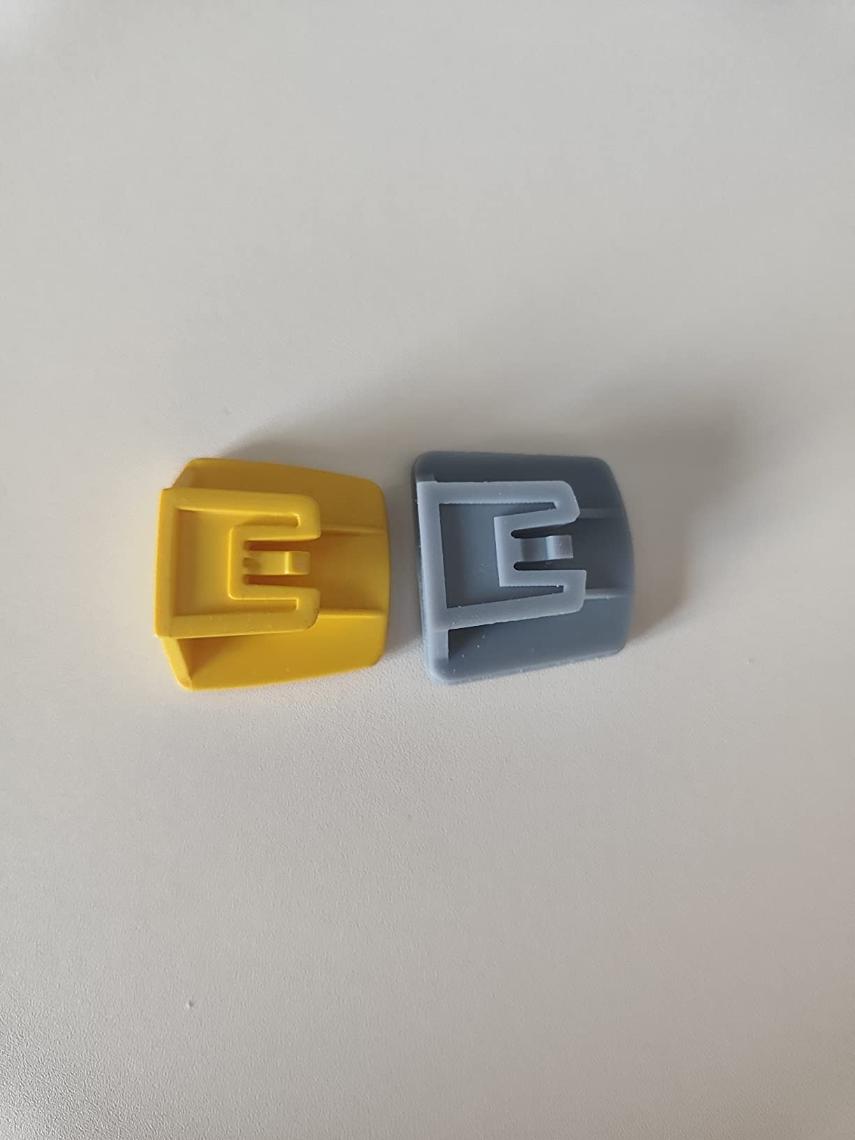 2 Pezzi Clip Supporto Adesivo per Telepass Nuovo Modello 3 x 3 cm ...