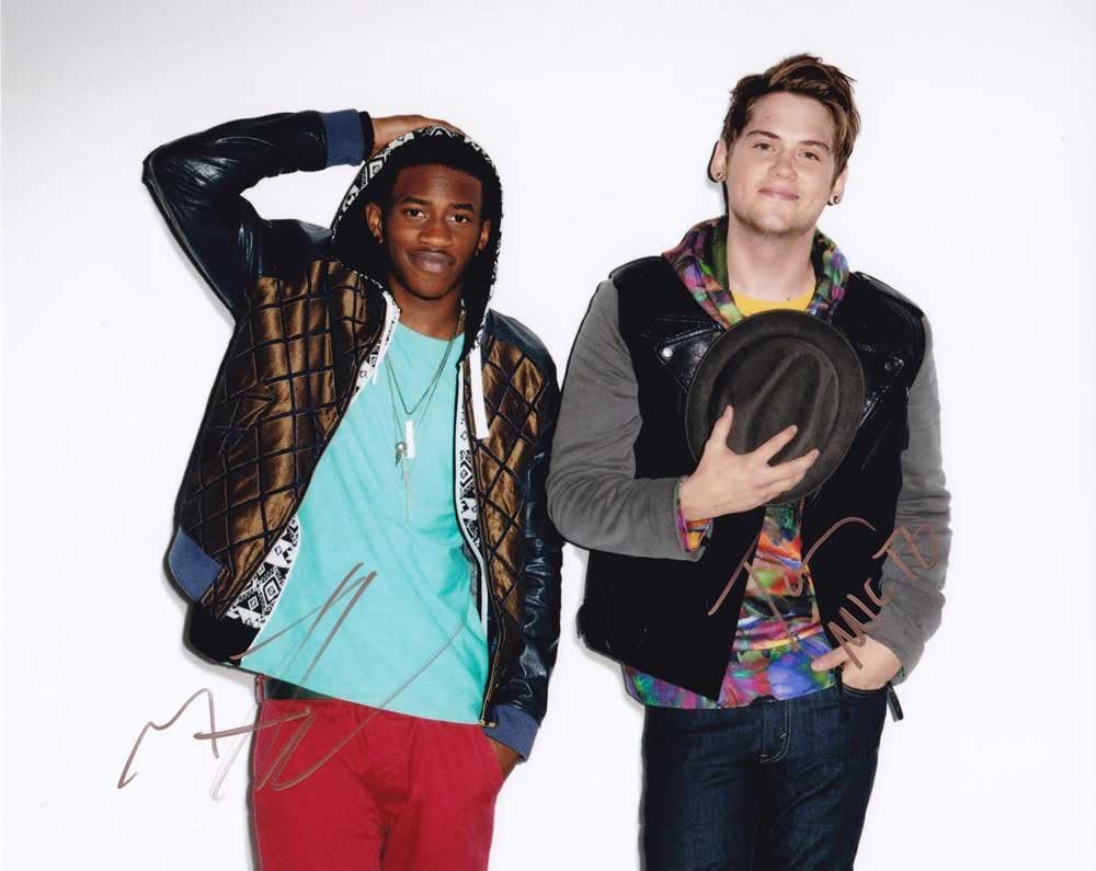 MKTO In-person Autographed Photo at Amazon's Entertainment Collectibles ...