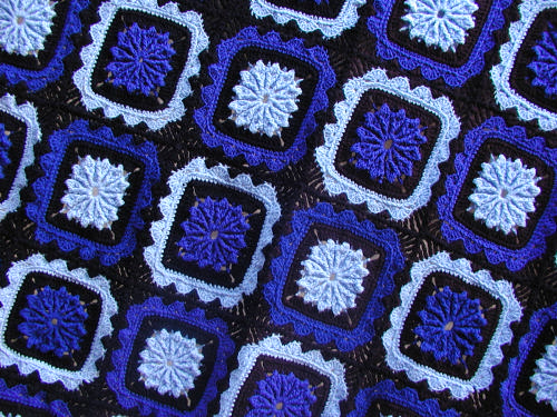 Contest Favorites Afghan Squares (Leisure Arts #2986): Leisure Arts ...