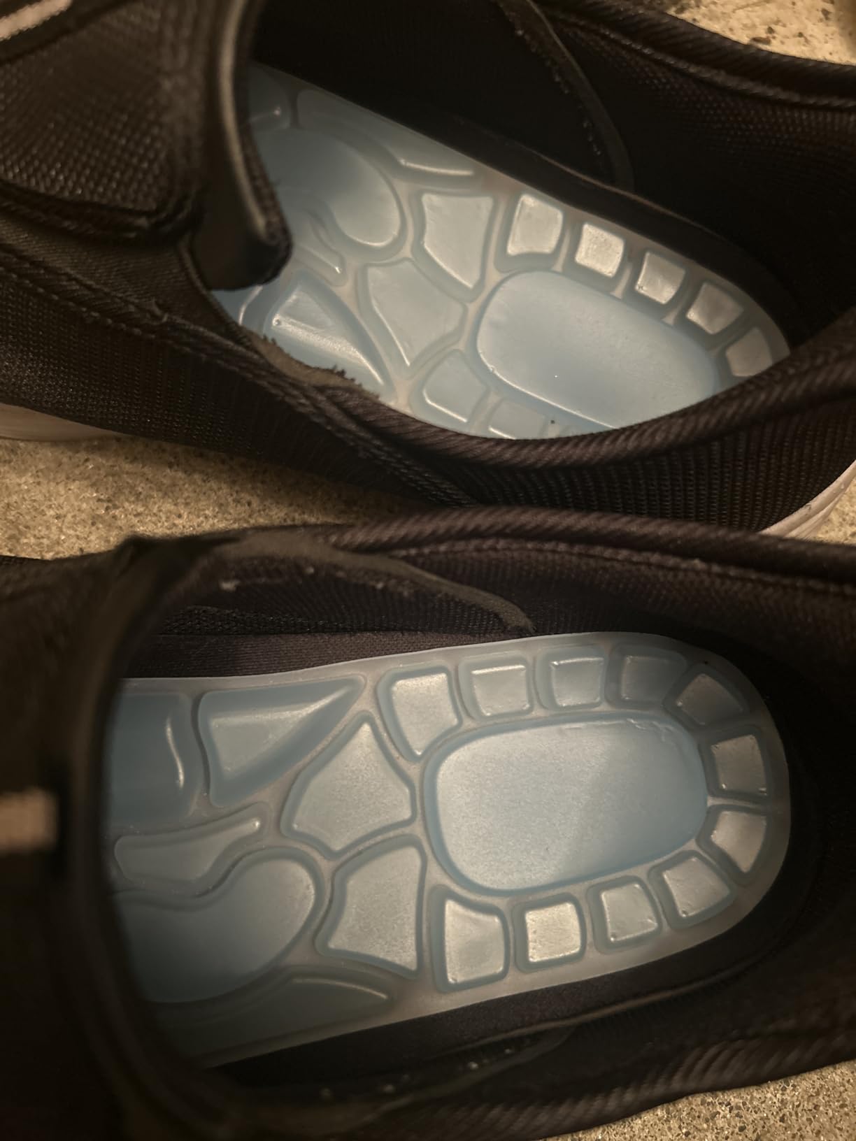 Amazon.co.jp: YAYAMIYA 【2025 新登場 PCM冷感インソール】冷感スニーカー インソール なかじき 靴 男女兼用 快適温度調整 足用冷感マット 足用シート 冷却ゲル ...