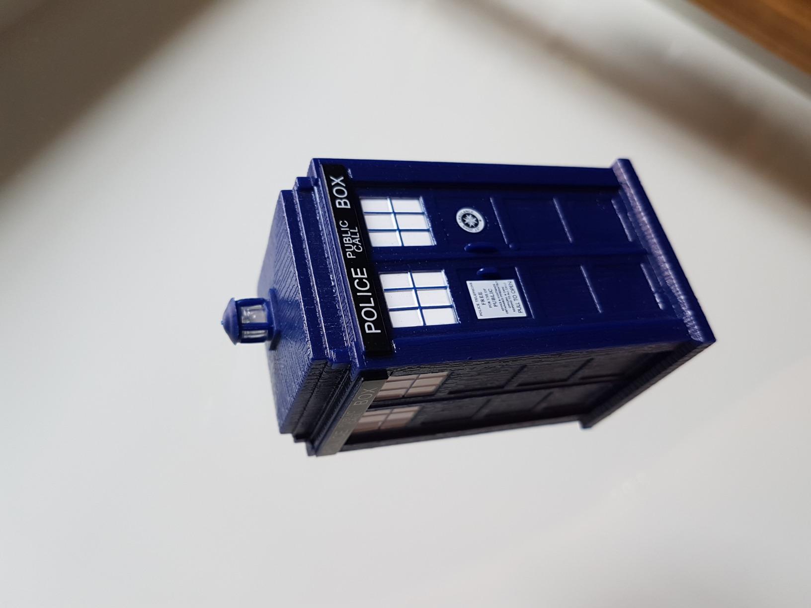 Doctor Who: Light-Up Tardis Kit : Dinnick, Richard: Amazon.it: Libri