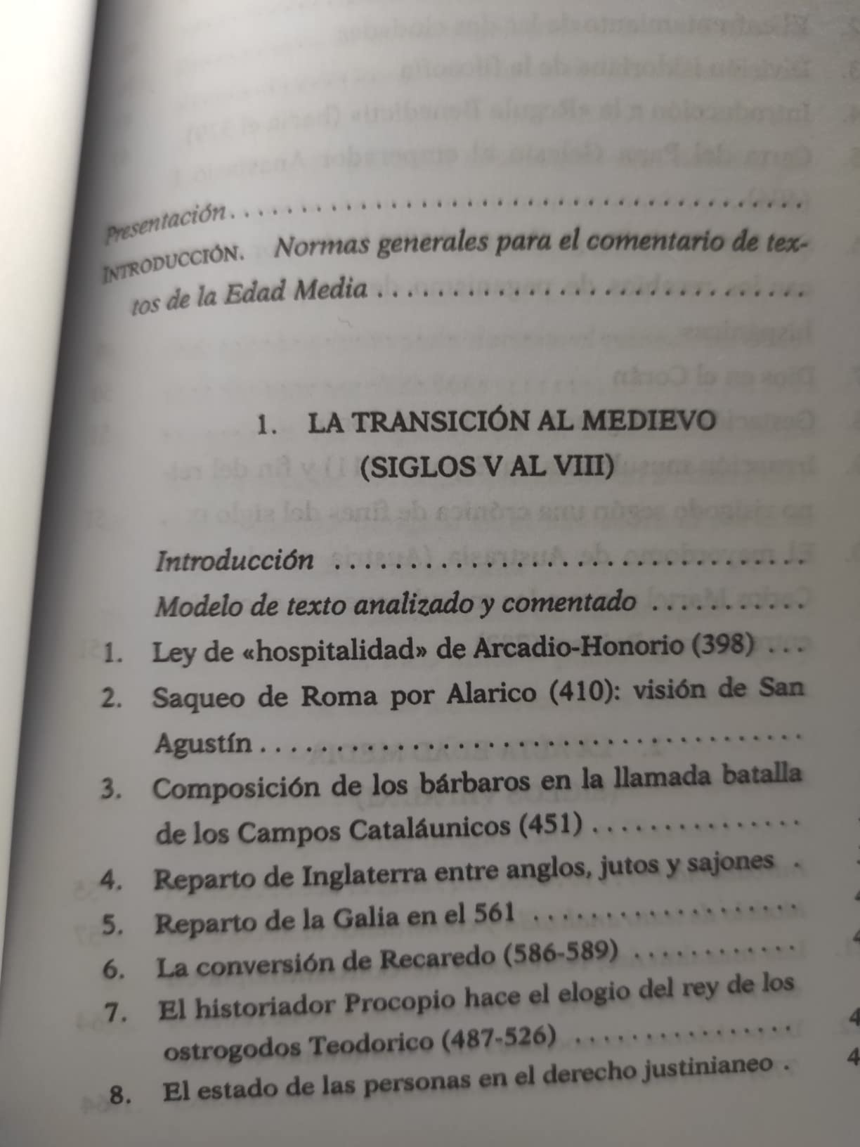 Textos y documentos de época medieval: (Análisis y comentario): 1 ...