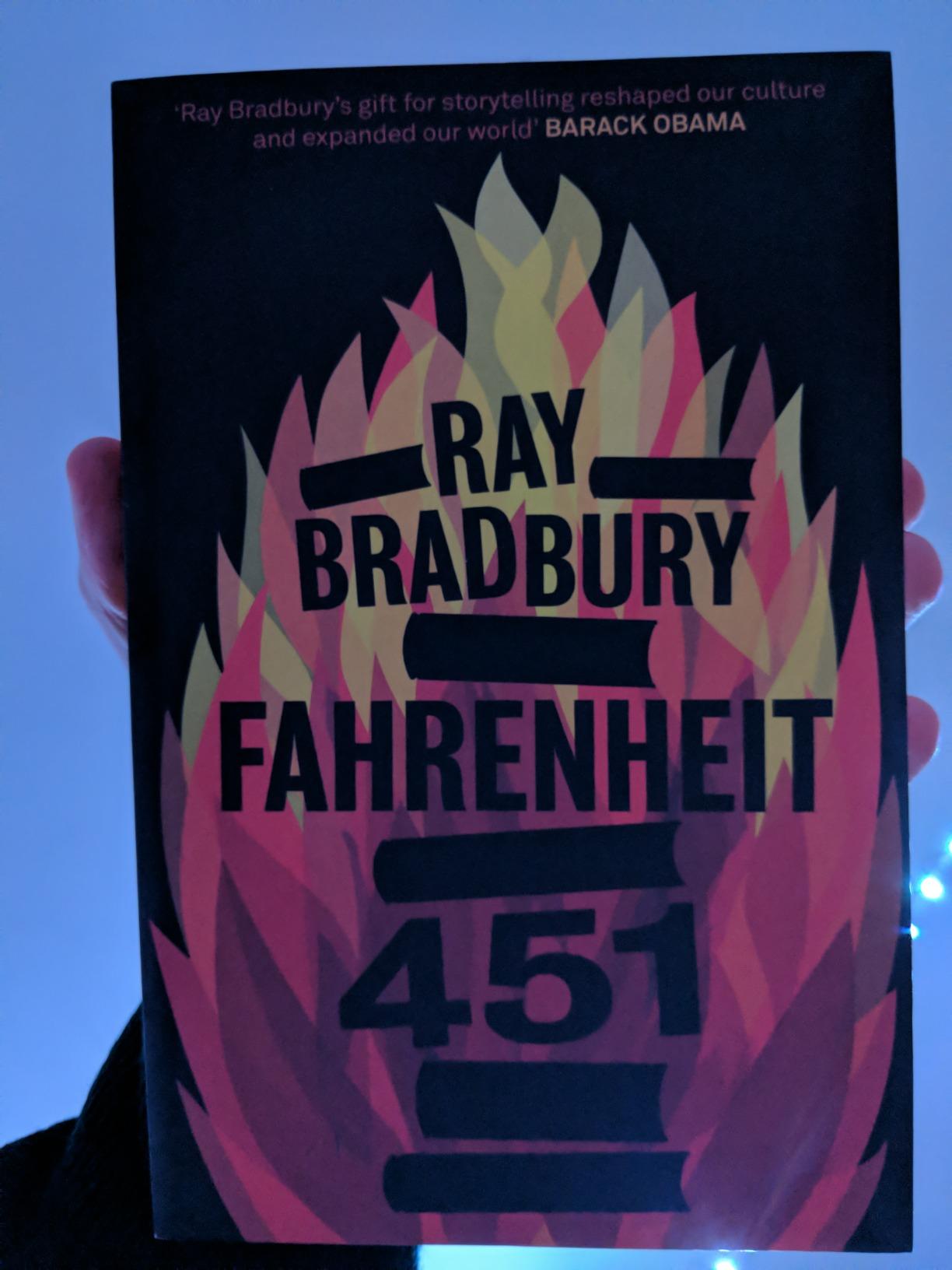 Fahrenheit 451: Amazon.co.uk: Bradbury, Ray: 9781451673319: Books