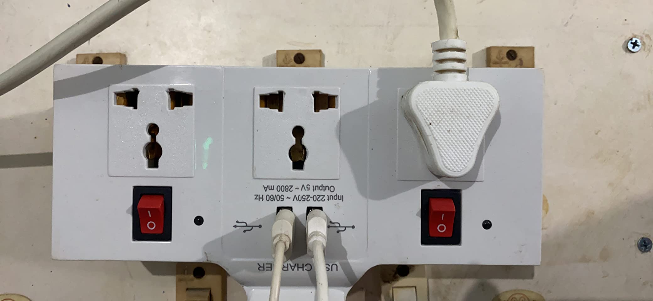 Buy EMBOX 10A Extension Board with USB-Multi Plug Socket with ...