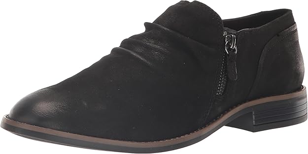 Amazon.com | Clarks Women's Camzin Pace Oxford | Oxfords