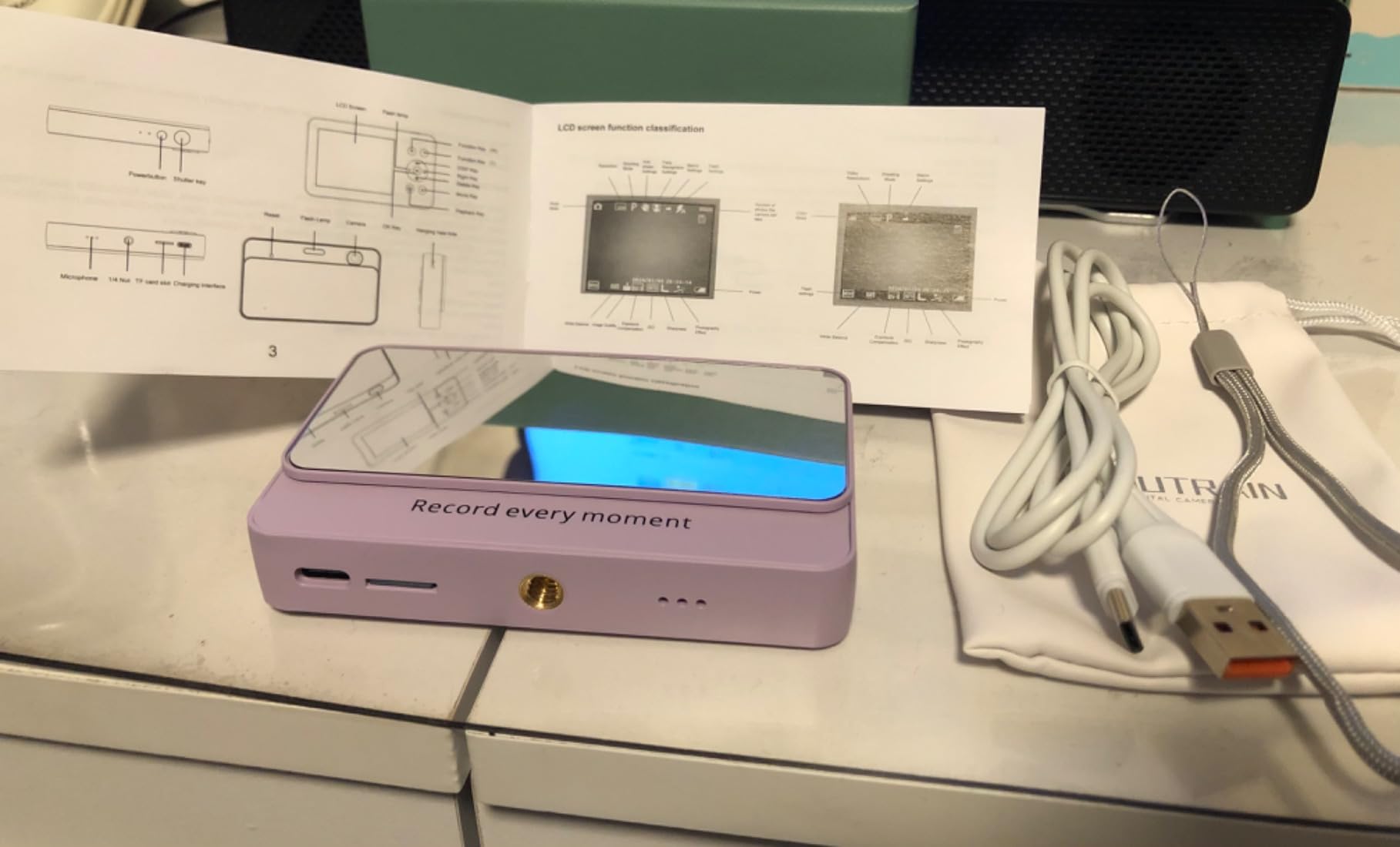 Amazon.co.jp: MUTRAIN ミラー付きスライドオープンデジタルポイント&シュートカメラ、1080P写真撮影練習、グリーン ...