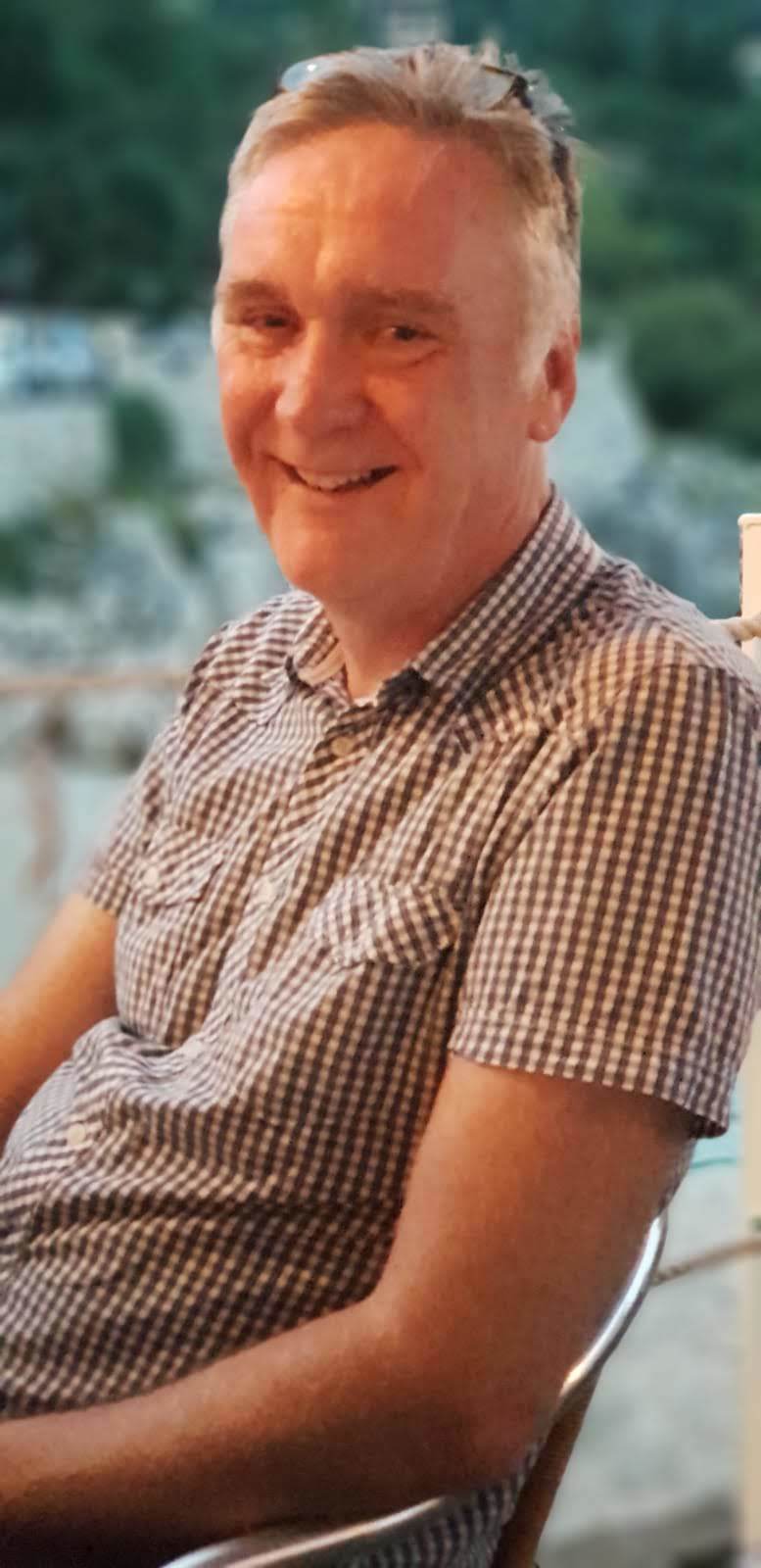 Amazon.co.uk: Paul Hanley: books, biography, latest update