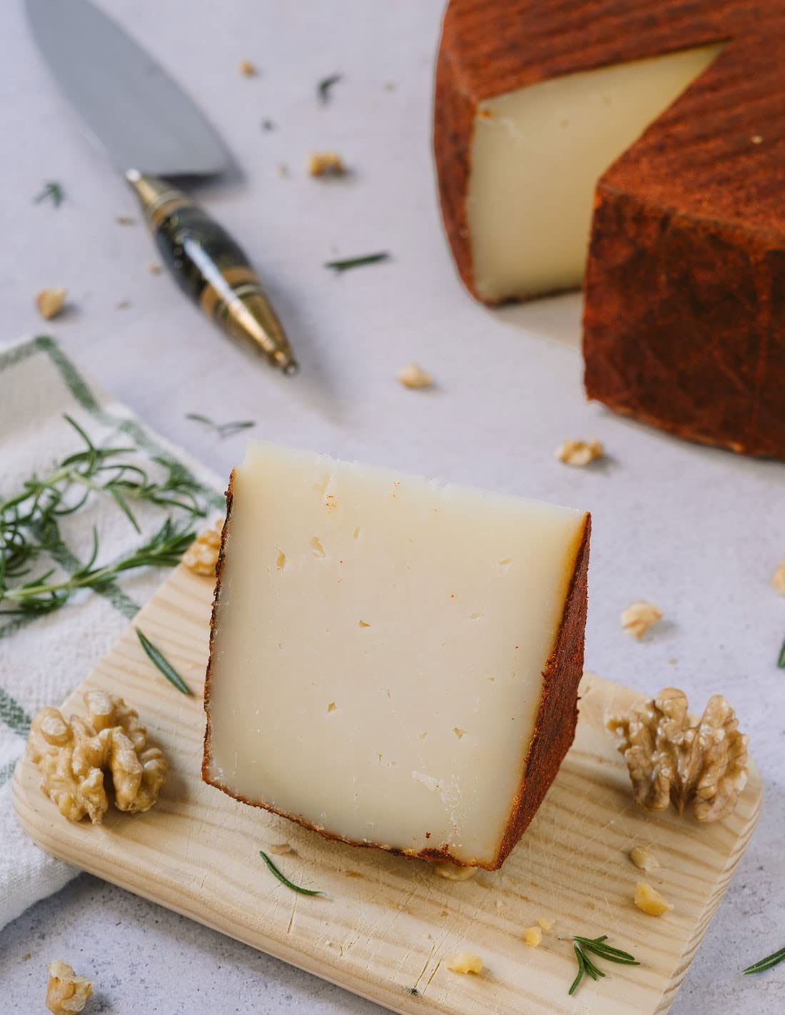 Amazon.com: Maxorata Majorero cheese DOP produced in Fuerteventura ...