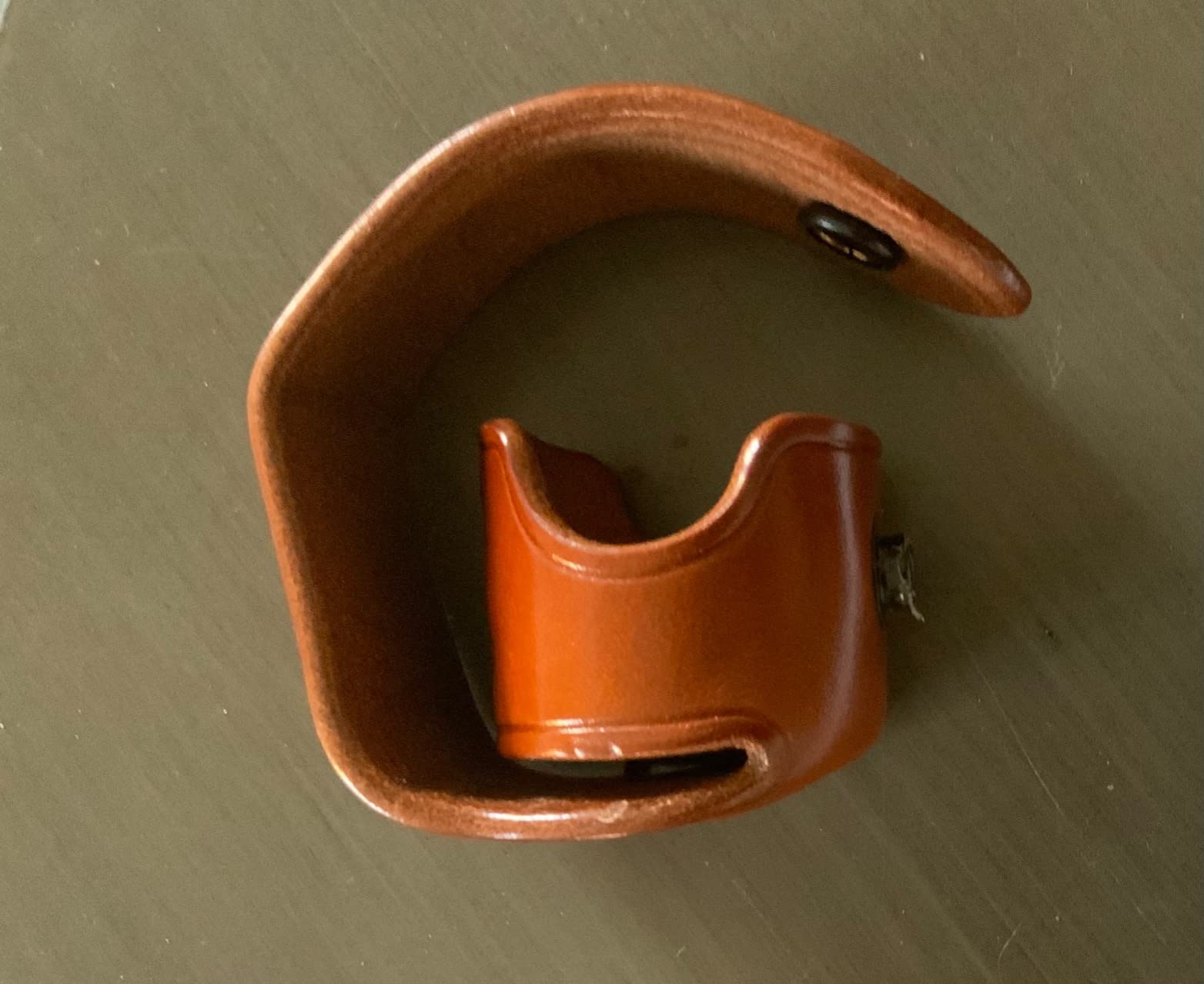 Amazon.com : Galco BSL-N Belt Speed Loader Carrier Tan : Gun Ammunition ...