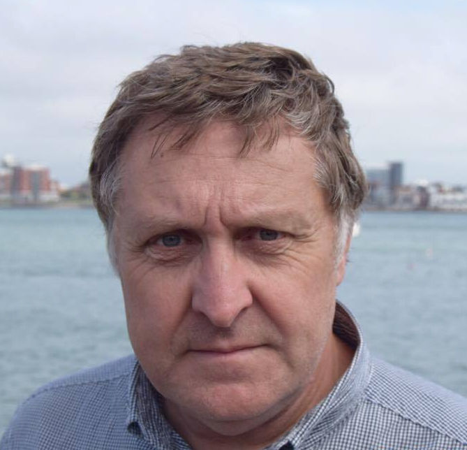 Amazon.co.jp: Mark Fisher: 本、バイオグラフィー、最新アップデート