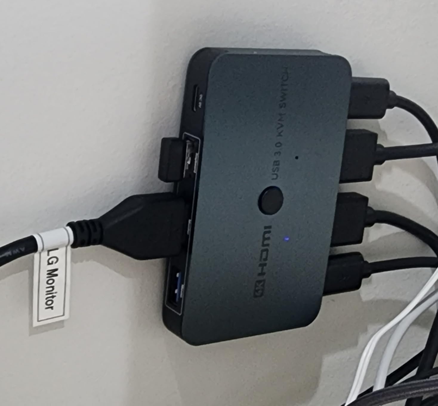 KVM Switch, ABLEWE Aluminum KVM Switch HDMI,USB Switch for 2 Computers ...