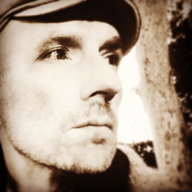 Amazon.com: Rob Eric: books, biography, latest update