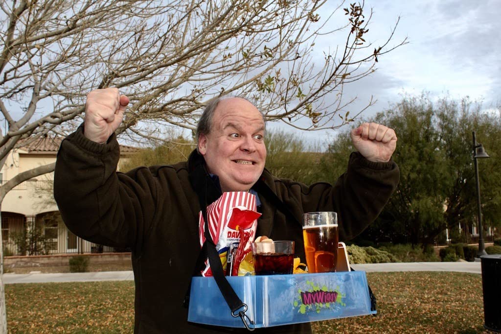 Amazon.com | MyWiggy The Wearable Snack Tray (1): Serving Trays