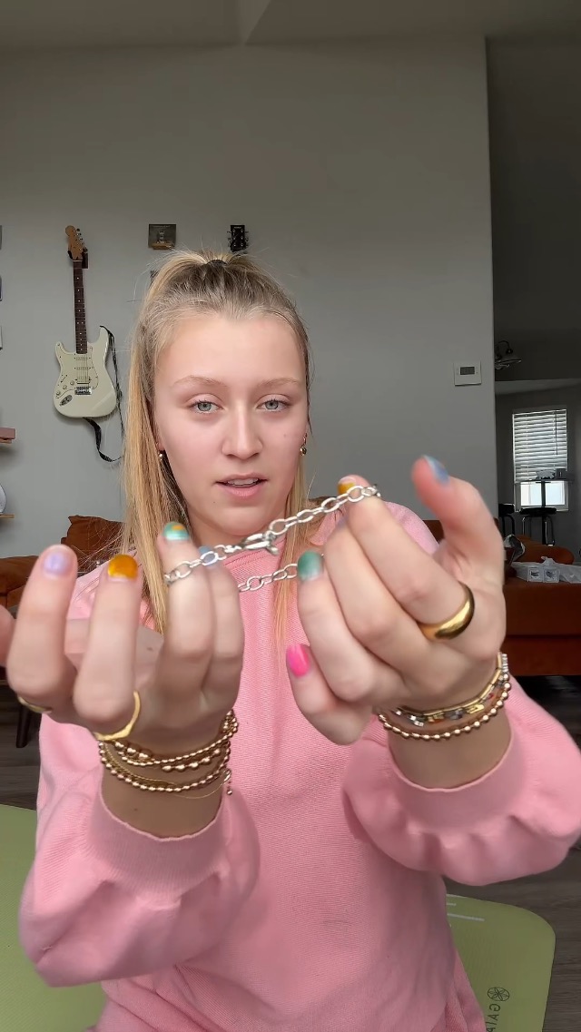 Watch the latest from Hailey Bush on Amazon Live