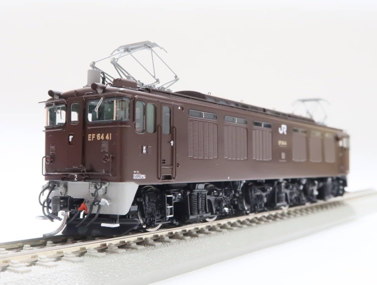 Amazon.co.jp: 絶版 再生産なし ムサシノモデル EF64 41号機 茶 JR東日本 超 モデル 車番の金色 スカート上部エンド表記まで再現 浪漫 あすかなど牽引 : おもちゃ