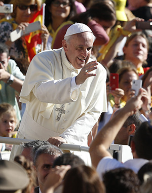 Amazon.com: Pope Francis: books, biography, latest update