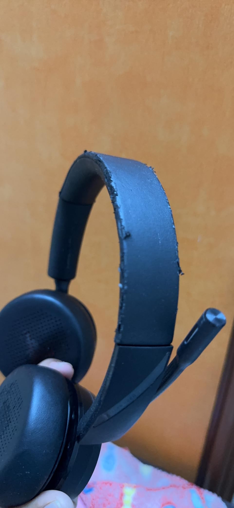 Plantronics Voyager 4220 UC, B4220 USB-A Wireless Bluetooth On Ear ...