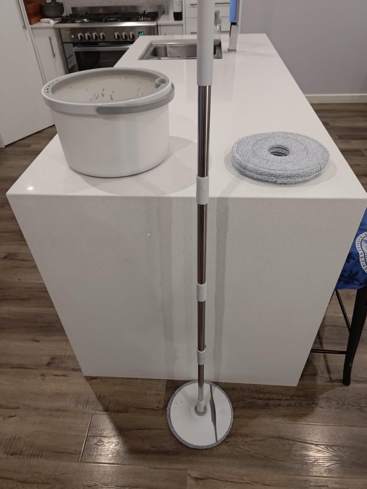 XCJump Floor Mop and Bucket with Wringer Set, Hands-Free Round Dust Mop ...