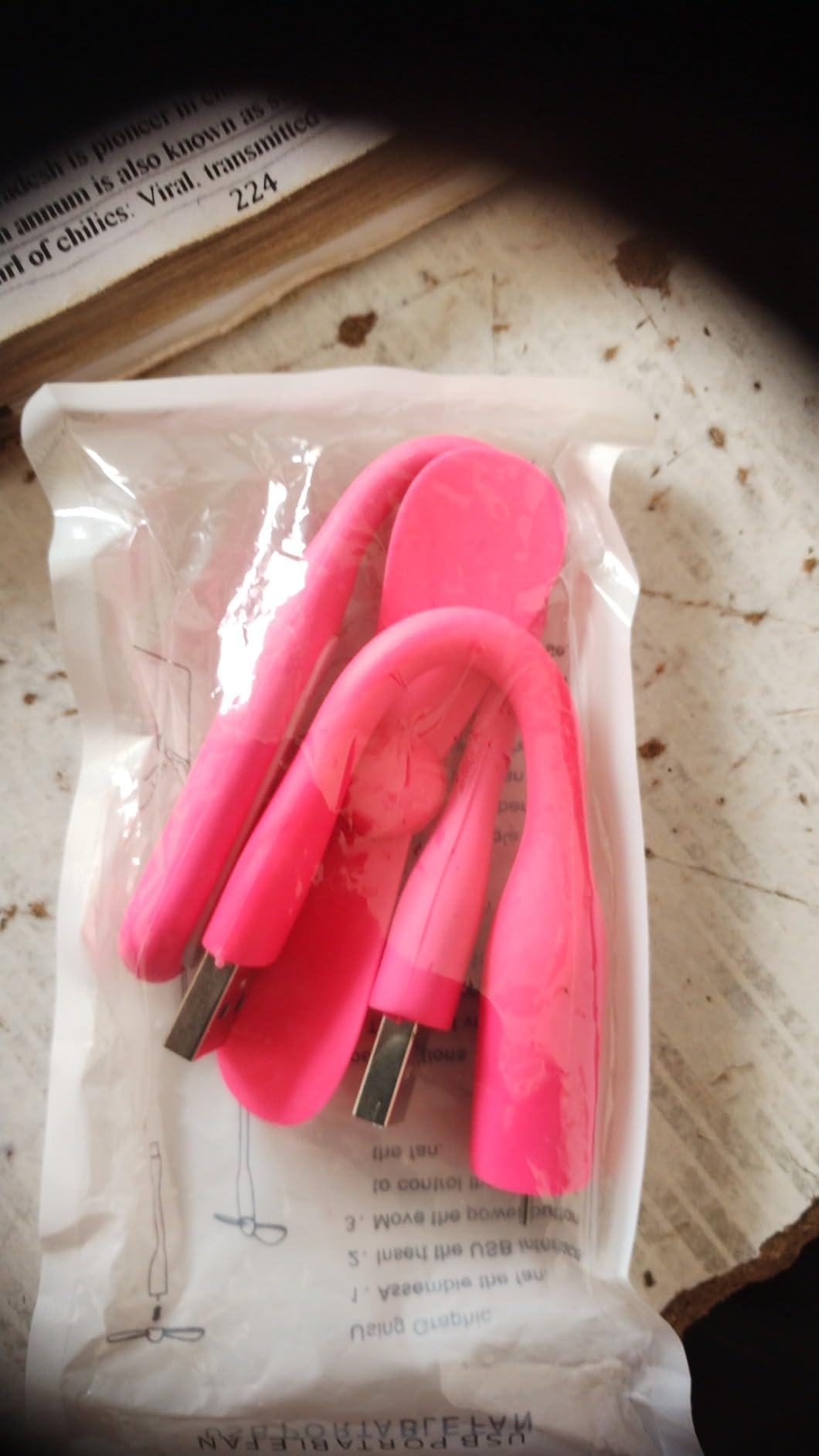 LIMTAS Portable Mini USB Dragon Fan with 2 Leaf & 1 Pc Poratble LED ...