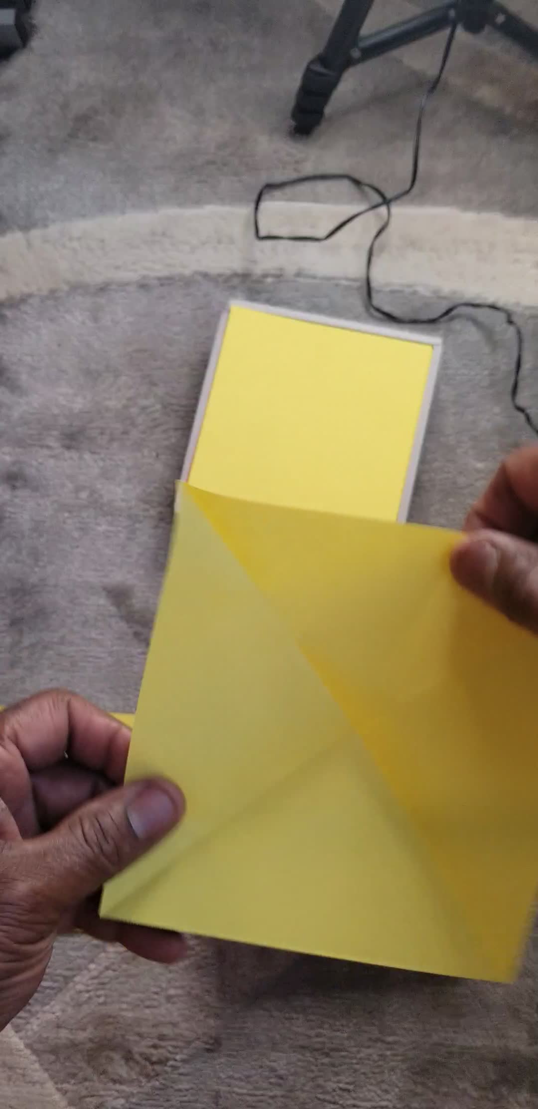 Watch Oragami Paper unboxing and product demonstration on Amazon Live