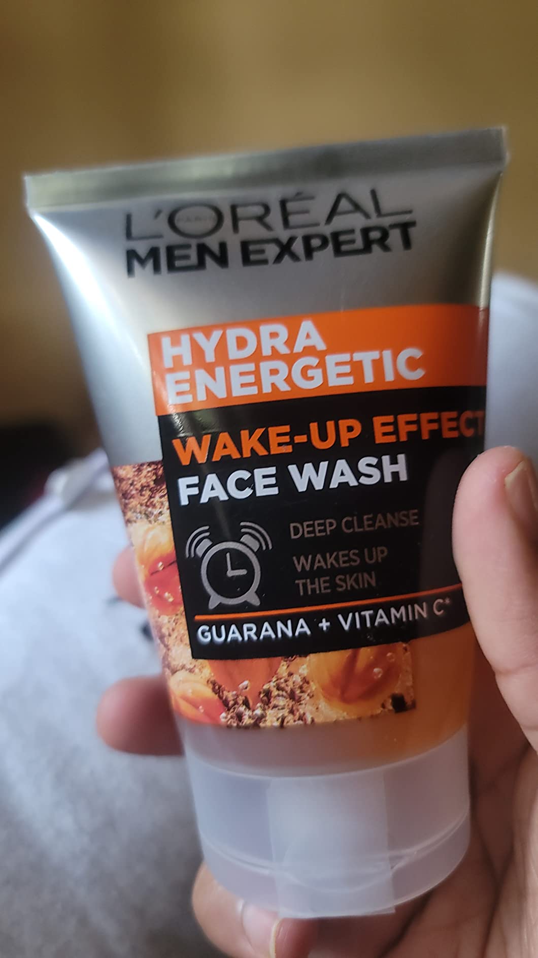 L'Oreal Paris Hydra Energetic Wake-Up Effect Face Wash, 100g : Amazon ...