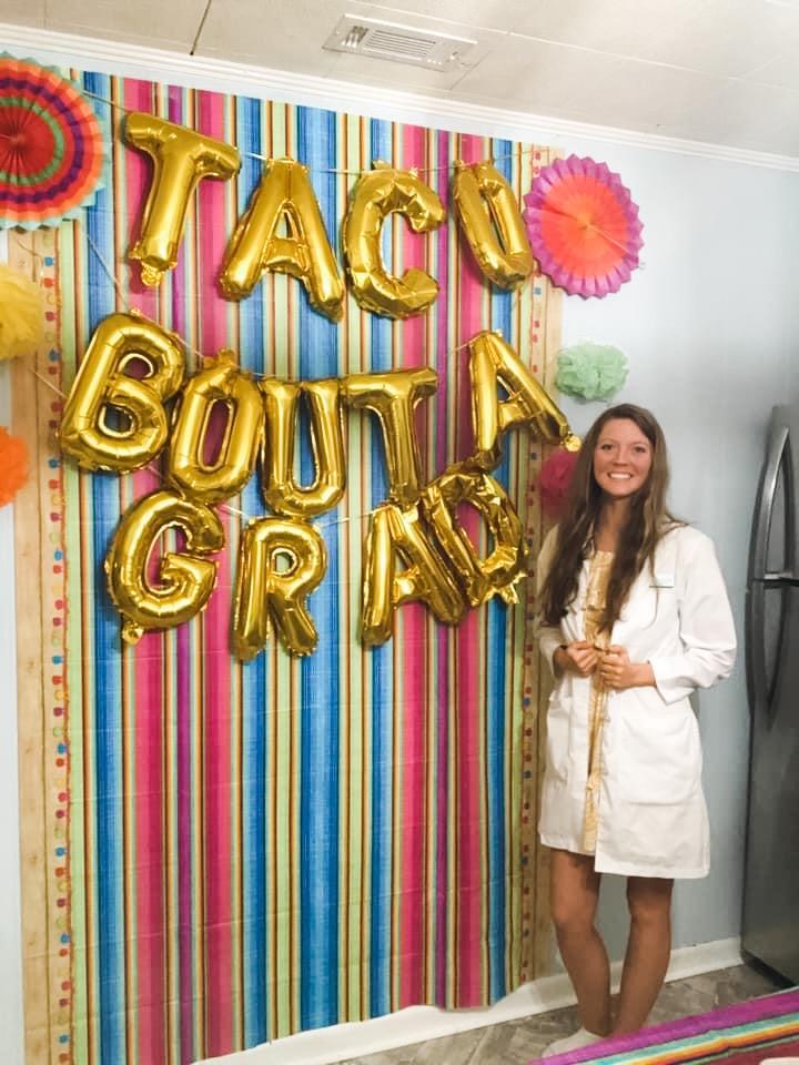 Amazon.com: WULEEUPER 16" Taco Bout A Grad Foil Balloons Cactus Letter ...