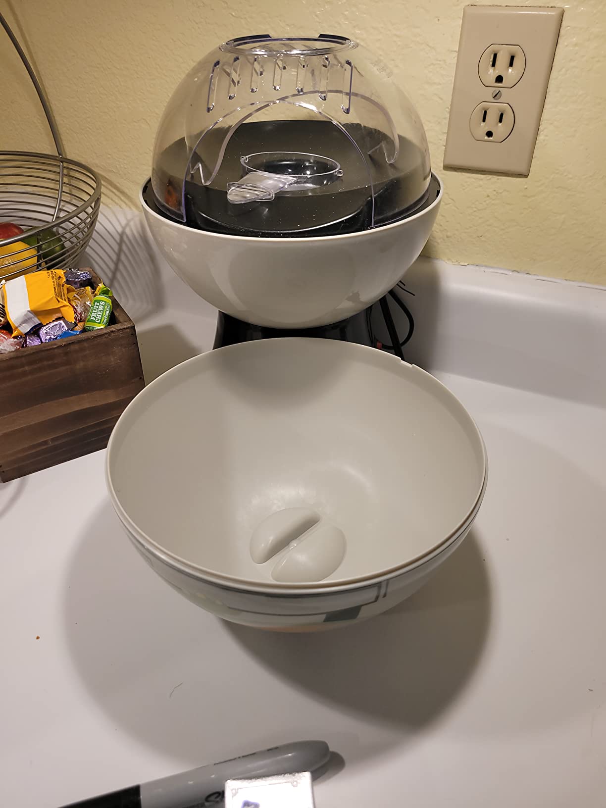 $10/mo - Finance Uncanny Brands Star Wars The Mandalorian Popcorn Maker ...