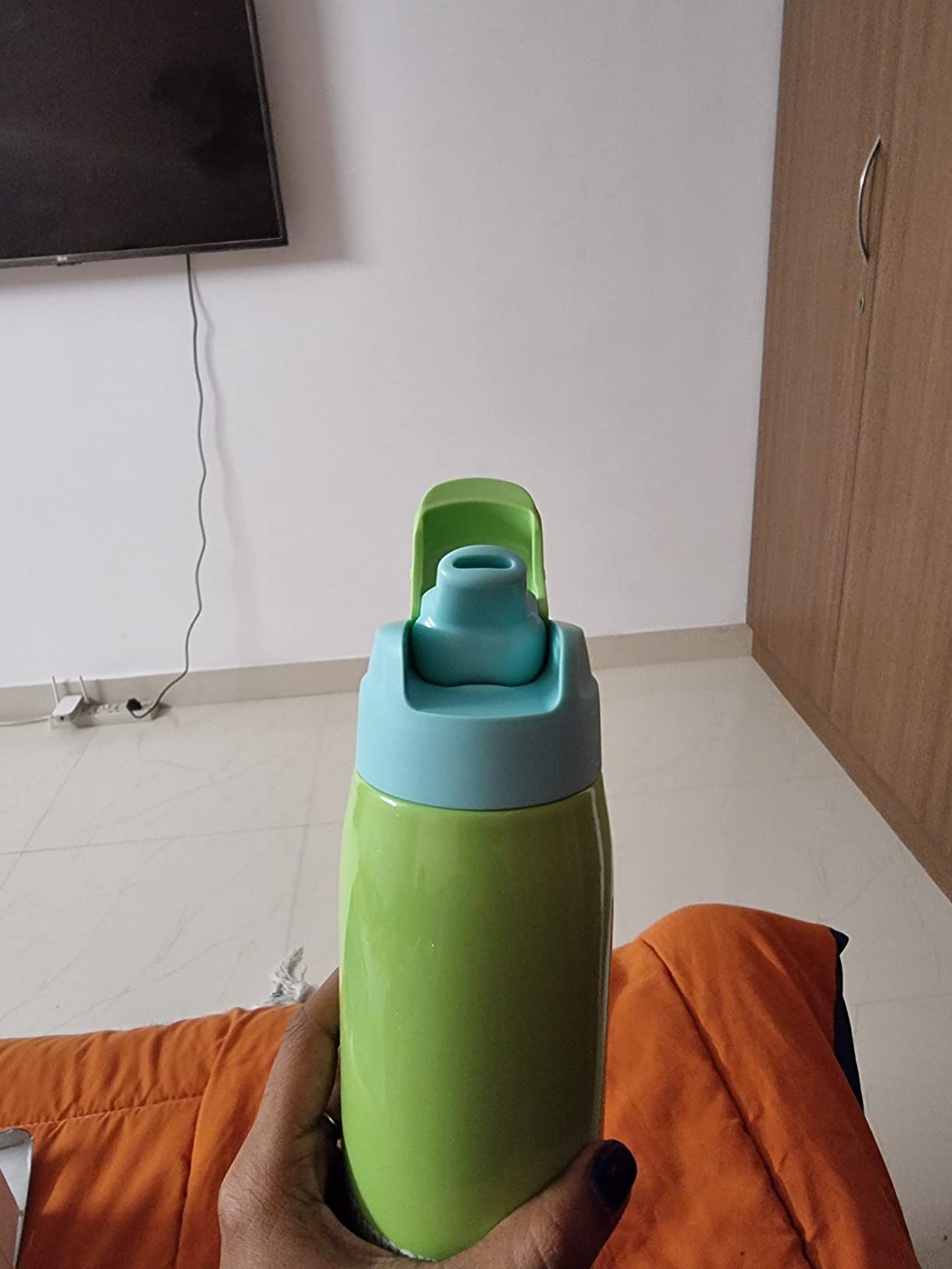 Tupperware Alloy Steel Sipper Bottle 550ml , Set of 1 , Green : Amazon ...