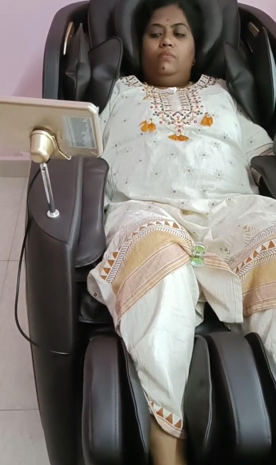 SOBO RelaxPro Massage Chair Full Body Zero Gravity Auto Modes Full Body ...