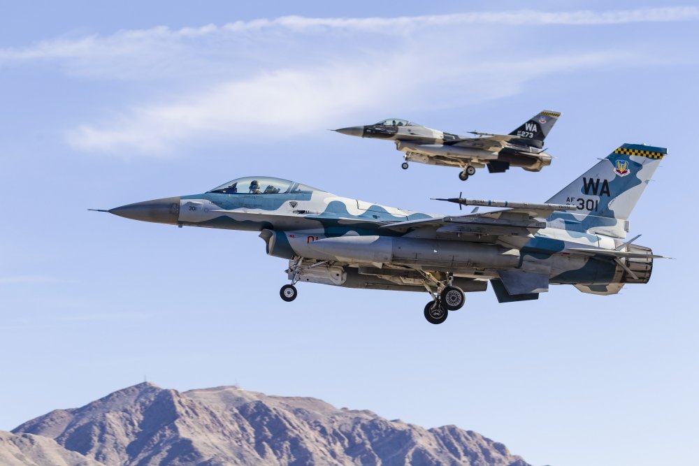 16 Aggressor Fighter Wallpapers In Flight Close Up Of Aggressor F 16