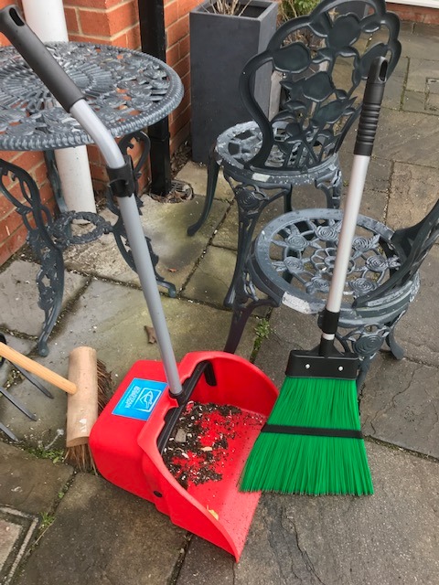 Long Handled Outdoor Dustpan and Brush Set, Large Garden Leaf / Waste ...
