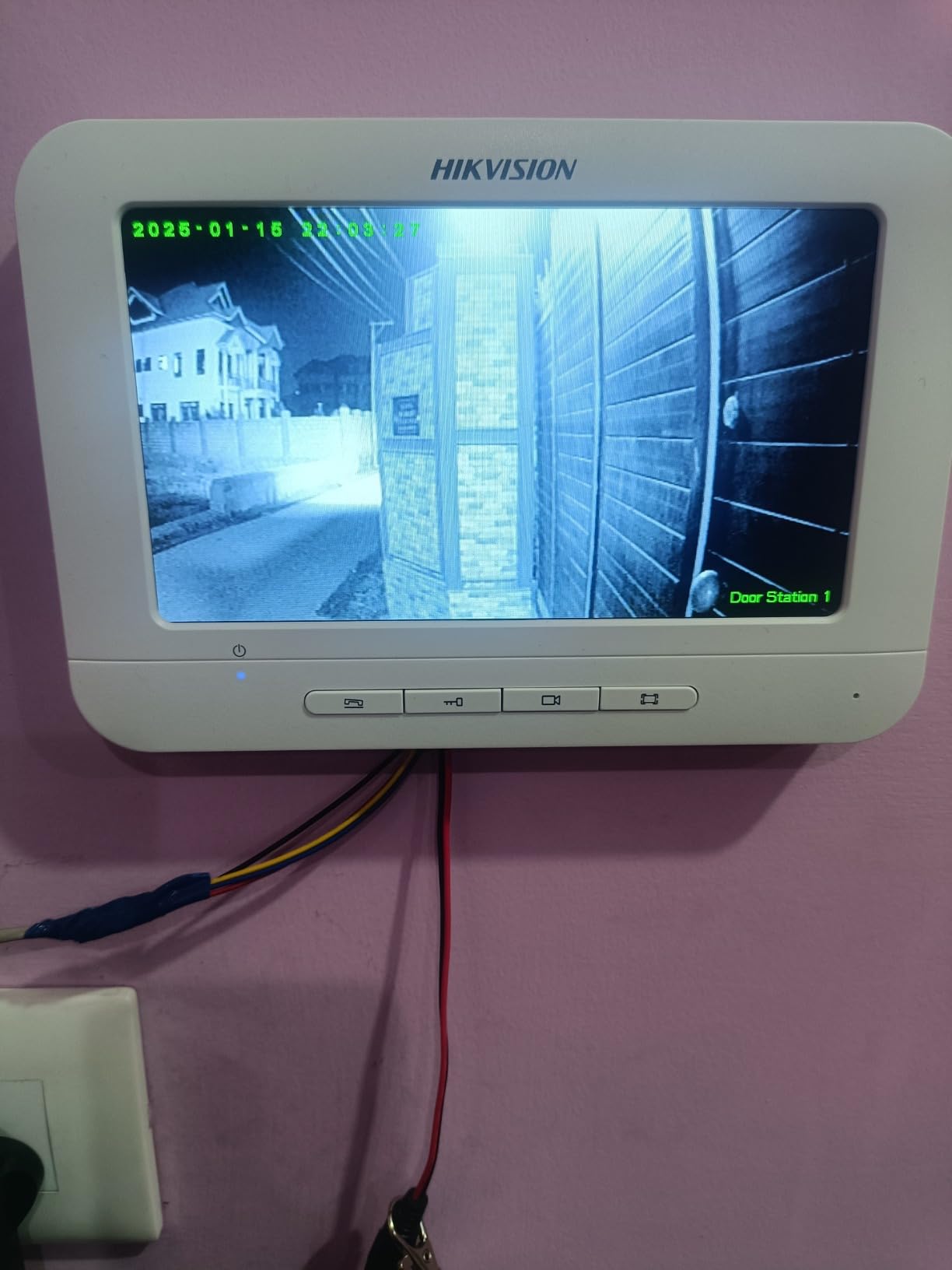 Hikvision IP Based Video Door Phone/Bell|7-inch Colorful TFT Screen ...