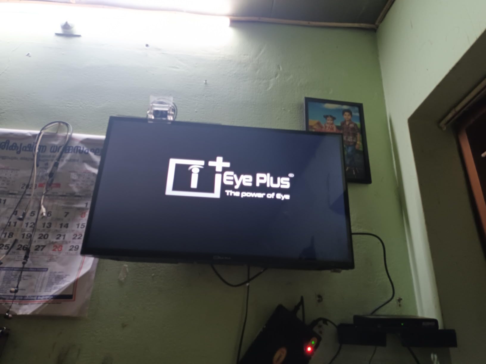 Eye Plus 55" - Smart Android LED TV | Frameless Panel | 3 HDMI | 3 USB ...