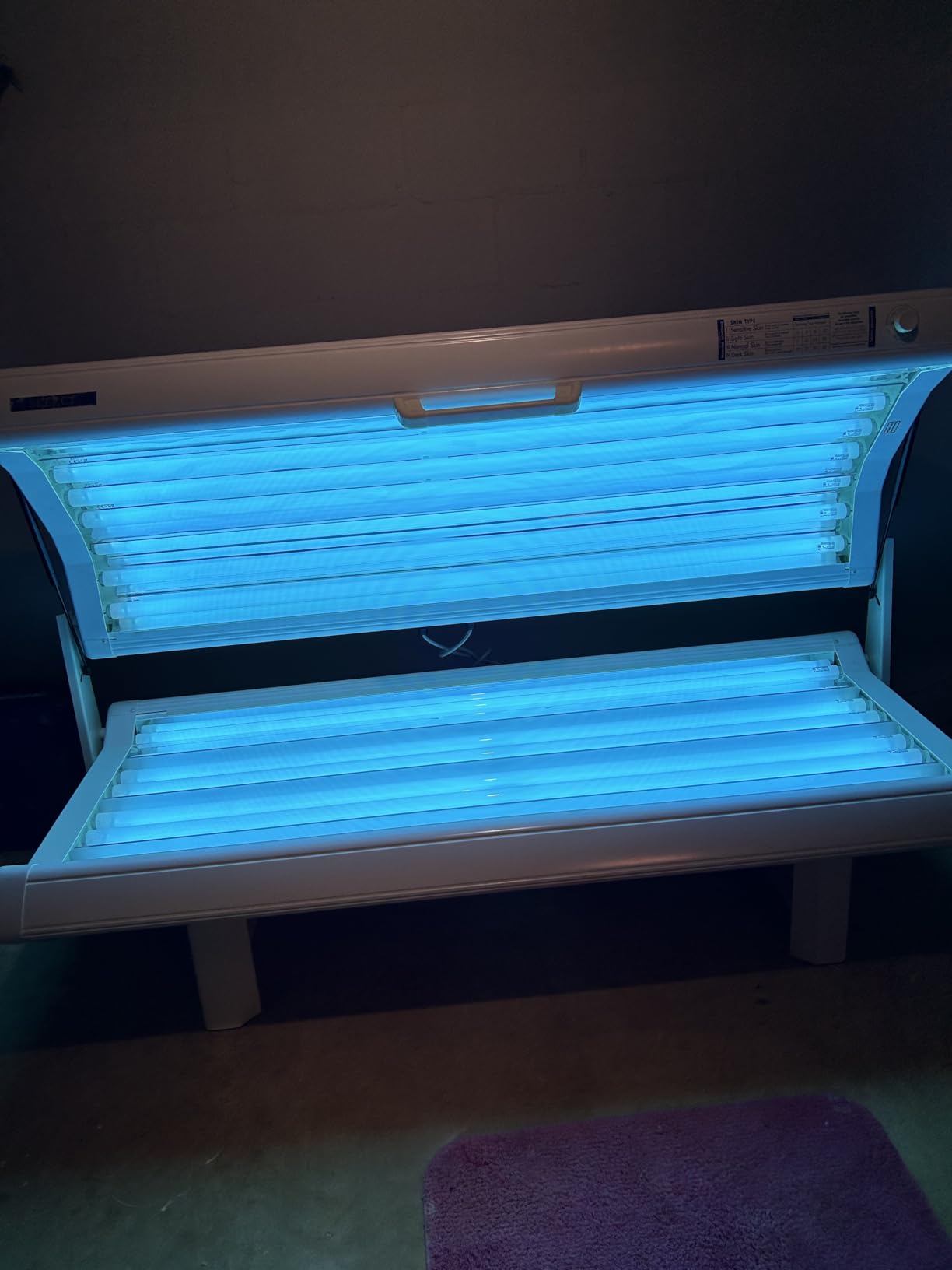 The Science Behind Tanning Bulbs: UVA vs. UVB Explained - Englisherofficial