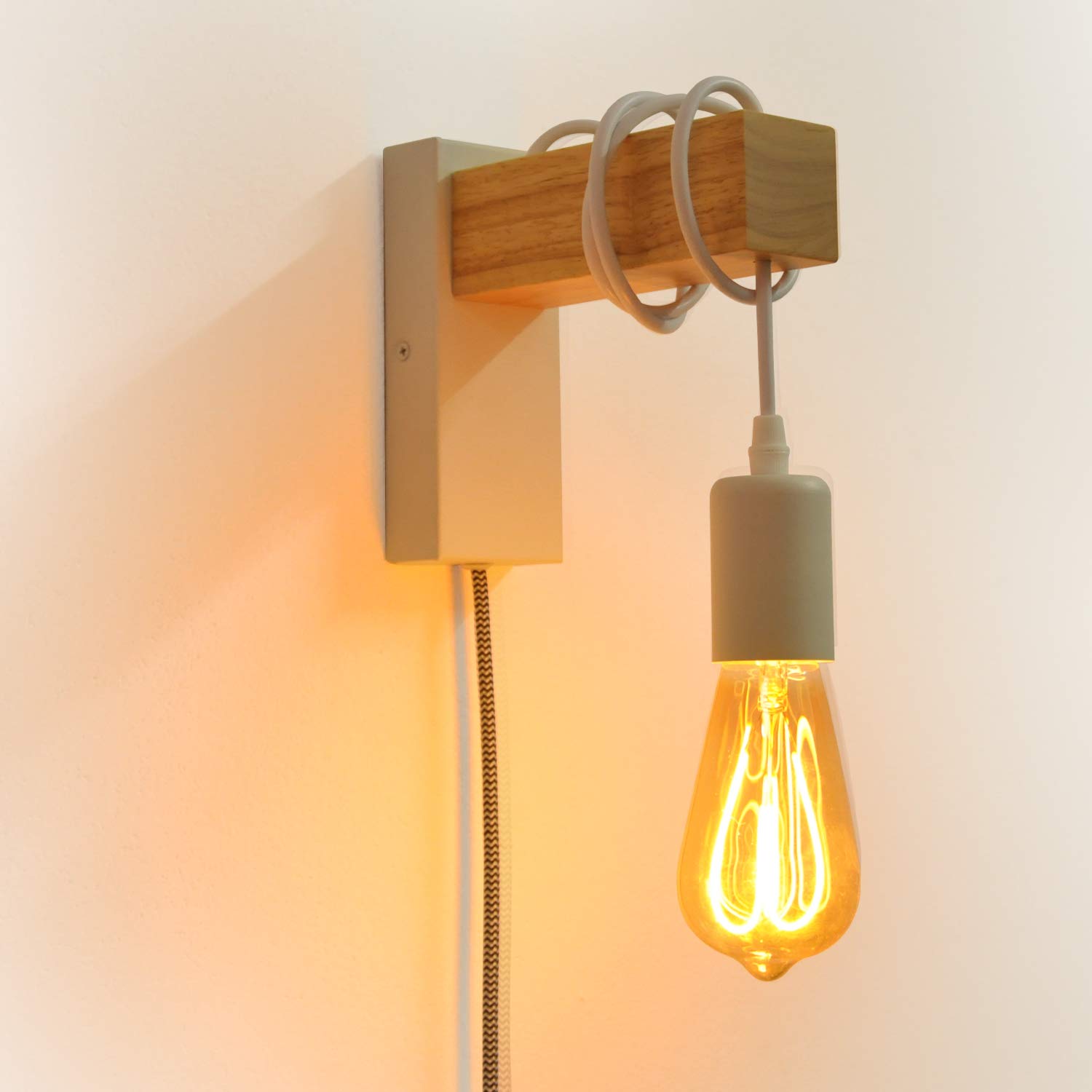 Classic Wall Bracket Light