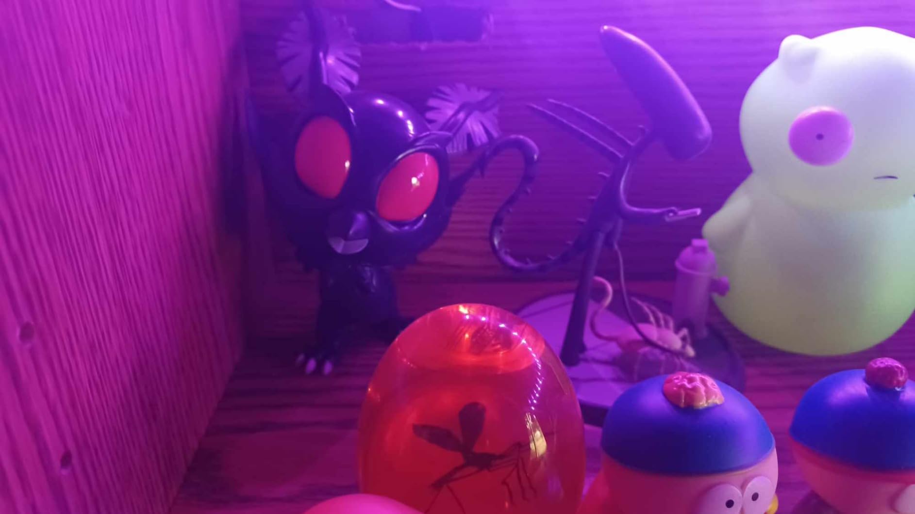 Amazon.com: Cryptozoic Entertainment Cryptkins Unleashed Mothman 5In ...